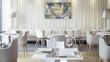 Almoços e jantares servidos