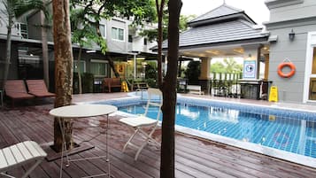 Piscina externa