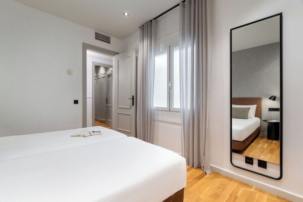Aspasios Rambla Catalunya Suites - La Rambla