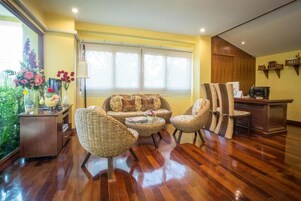 TV LED 32 polegadas com canais a cabo, TV