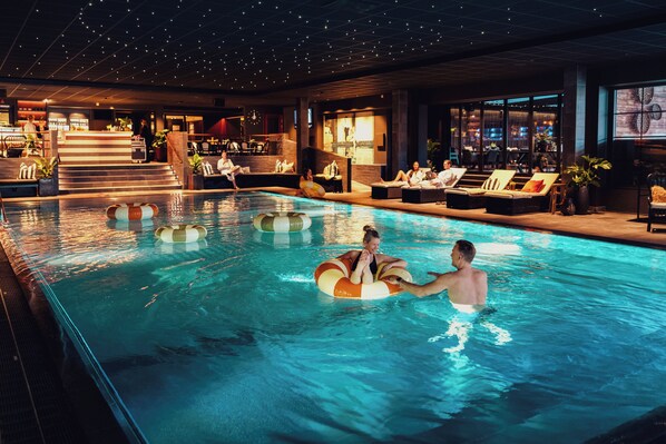 Sala(s) para tratamentos a casais, sauna, banheira de hidromassagem