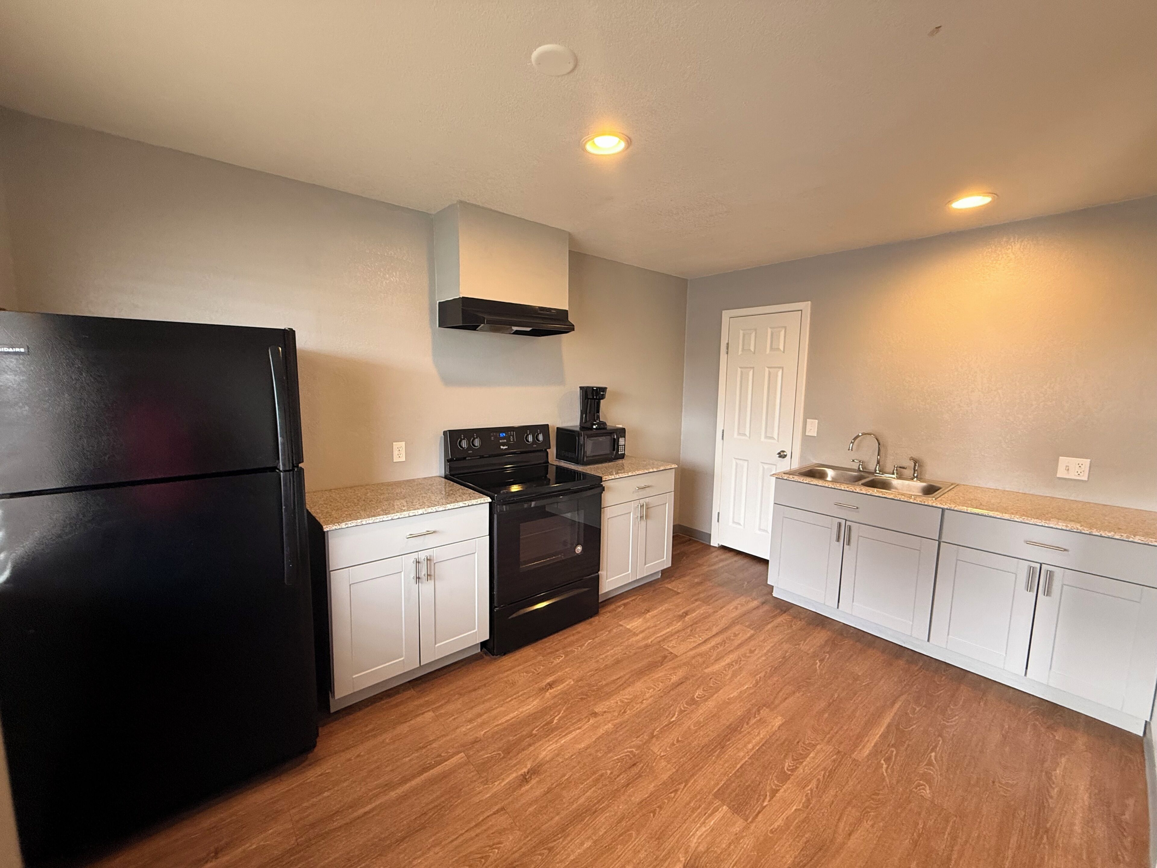 Quarto Efficiency, Quarto, 1 cama king-size, não fumadores | Cozinha privada | Um frigorífico, um micro-ondas 