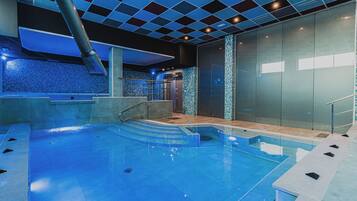 Banheira de hidromassagem, banho turco, tratamentos corporais