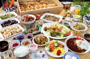 Pequeno-almoço tipo buffet diário mediante uma taxa 