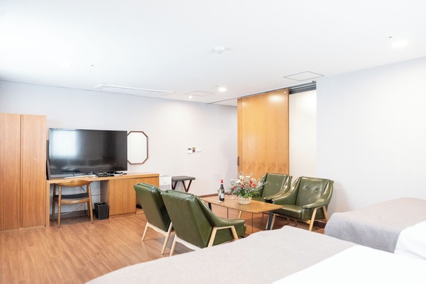 Premium Corner Suite Bed | Wi-Fi de cortesia, individualmente decorados, individualmente mobiliados