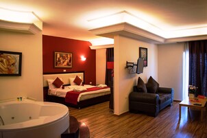 Quarto real | 1 quarto, roupas de cama antialérgicas, frigobar, cofres nos quartos