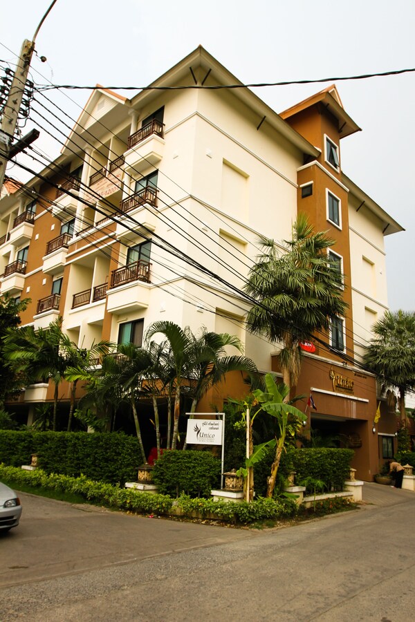 Unico Srinakarin Residence - Bangkok