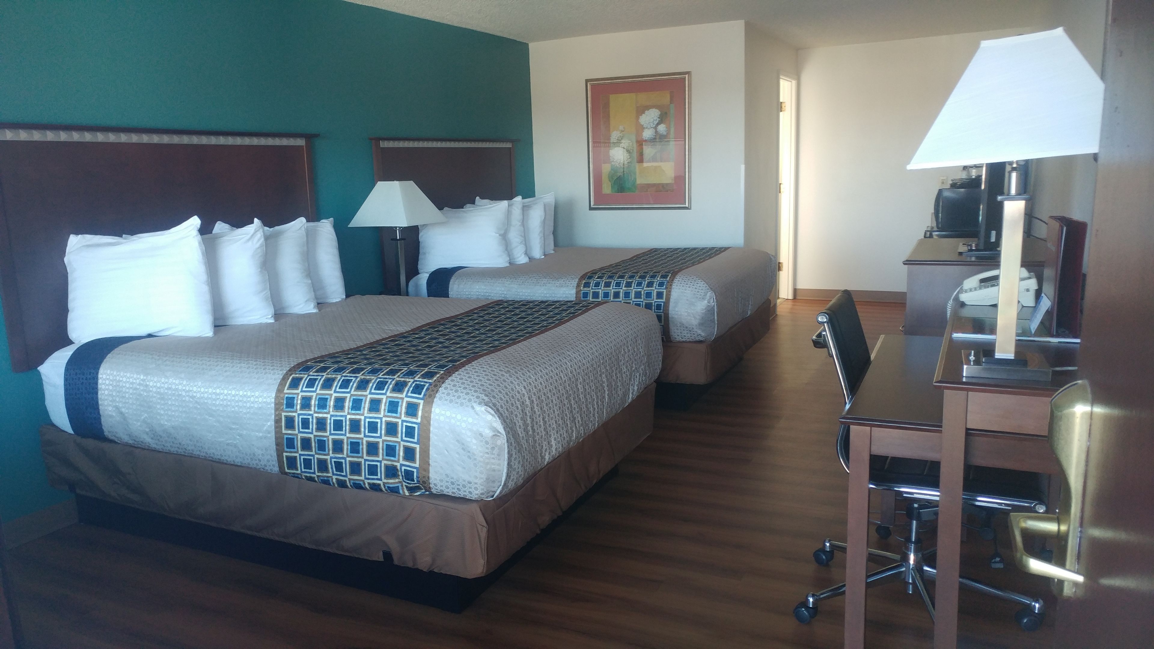 The Marina Inn Reviews, Deals & Photos 2023 - Expedia