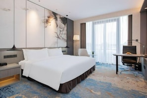 Quarto superior | Cofres nos quartos, Wi-Fi de cortesia