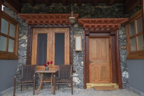 Quarto duplo luxo | Frigobar, cofres nos quartos, escrivaninha, cortinas blackout