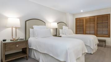 Quarto standard, 1 cama King (Lodge) | Roupas de cama premium, cofres nos quartos, escrivaninha, berços grátis