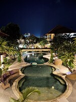 Deluxe Pool | Terraço/pátio