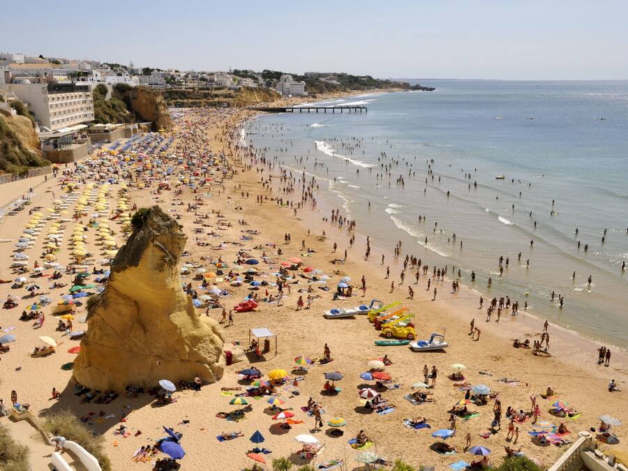 Perto da praia, praia de areia branca