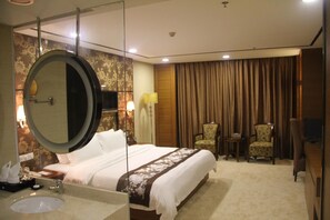 Quarto Duplo Executivo | Cofre no quarto, secretária, cortinas/cortinados opacos, Wi-fi grátis