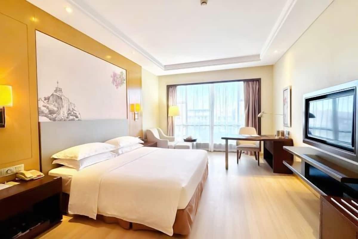 Roupas de cama premium, cofres nos quartos, individualmente decorados