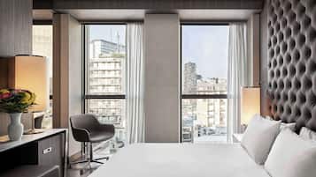 Quarto, 1 cama King, vista para a cidade | Vista do quarto