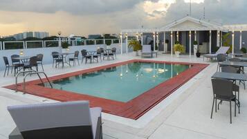 Piscina externa