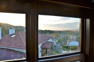 Suite Romântica, 1 quarto, vista parcial para o mar | Vista do quarto