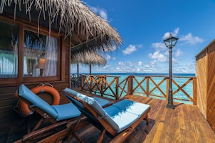 Vila exclusiva, sobre a água | Vista do quarto