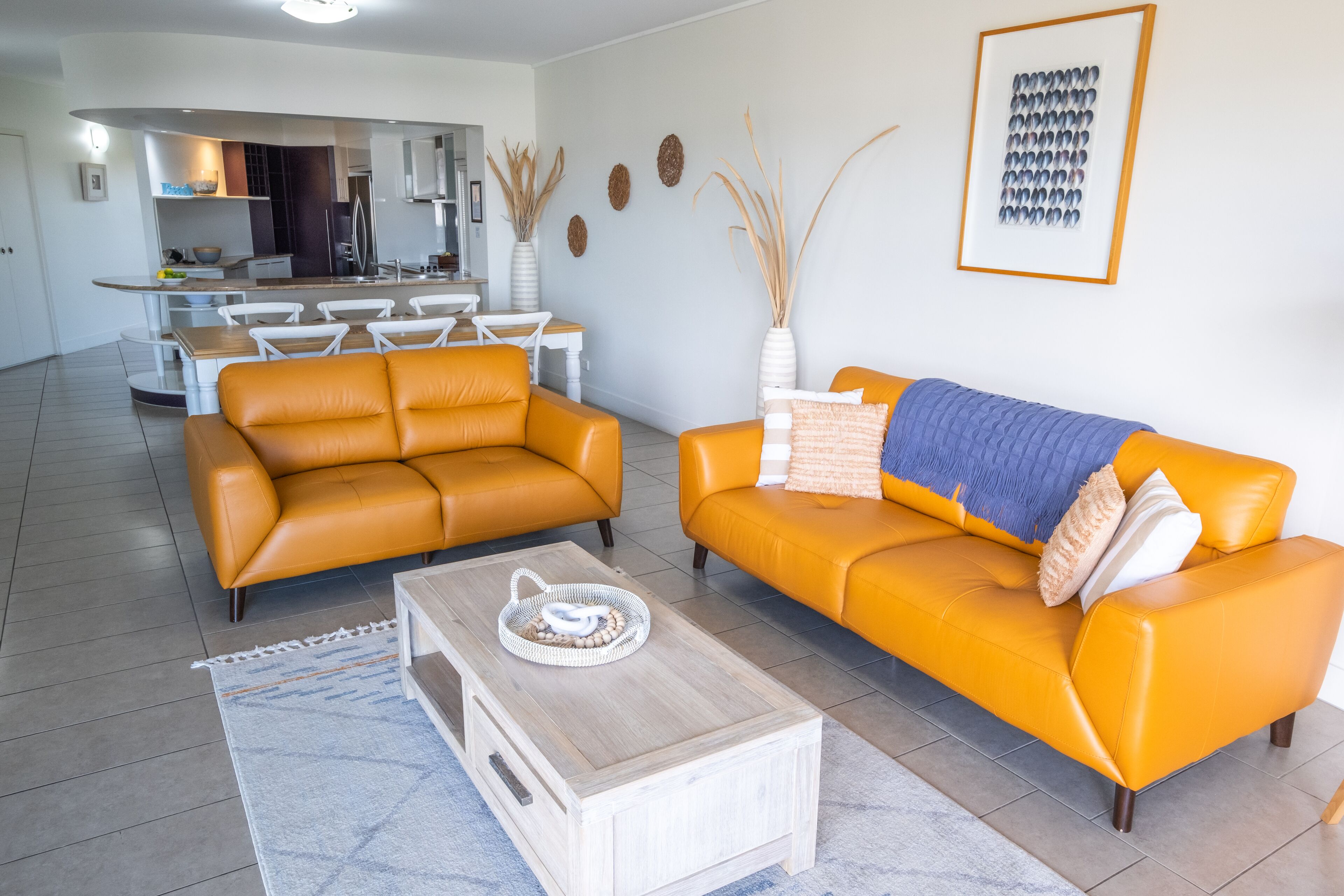 3 Bedroom Standard Apartment | Cofres nos quartos, ferros/tábuas de passar roupa, Wi-Fi de cortesia