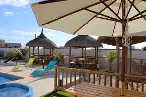 Banheira de hidromassagem interior