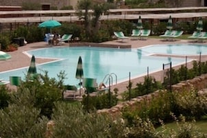Piscina exterior sazonal