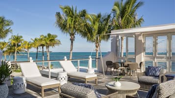 OceanSide 6 Bedroom Villa | Sacada