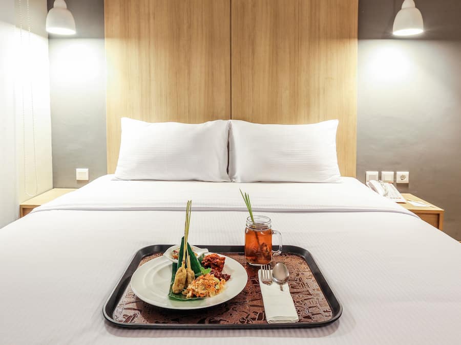 Cofre no quarto, secretária, Wi-fi grátis, roupa de cama fornecida