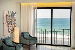 Vista para praia/oceano