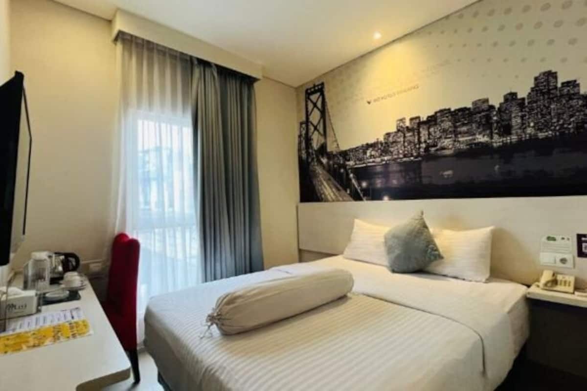 Cofre no quarto, ferro/tábua de engomar, Wi-fi grátis