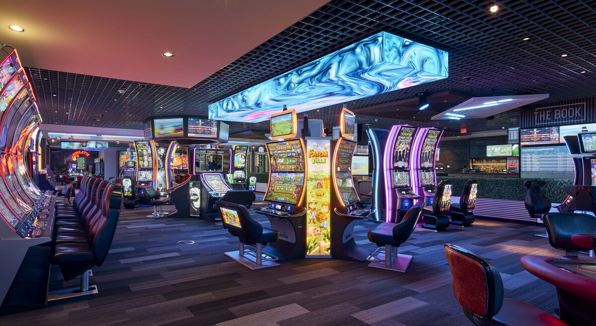 The LINQ Hotel + Experience Reviews, Deals & Photos 2023 - Expedia