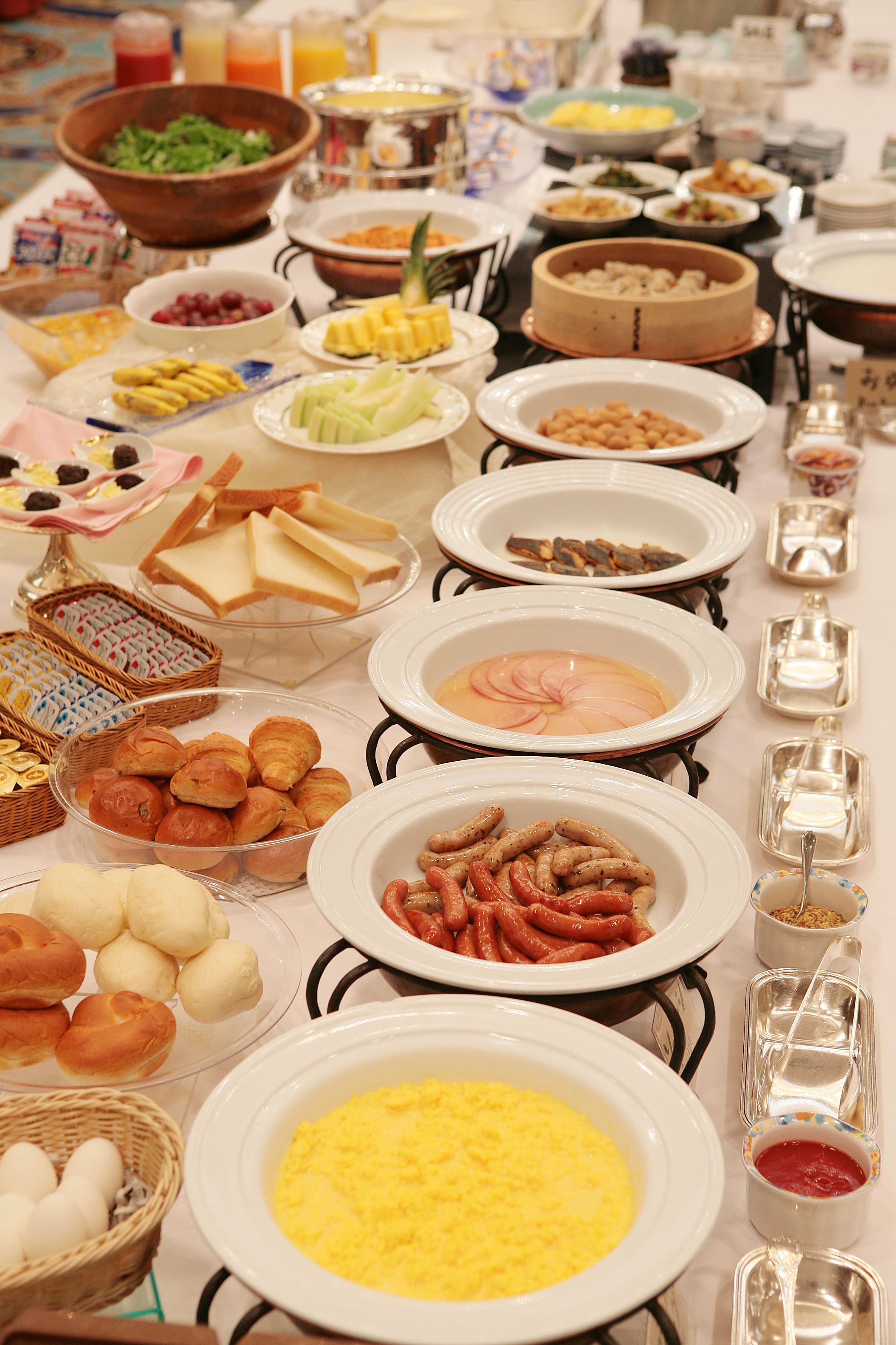 Café da manhã com buffet todos os dias mediante uma taxa