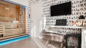 Quarto Duplo (Sauna) | Minibar, cofre no quarto, secretária, quartos insonorizados
