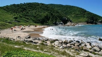 Perto da praia, toalhas de praia