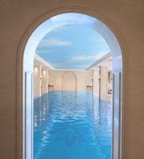Piscina interior 