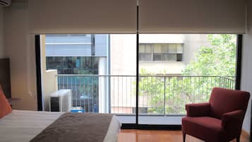 Apartamento Superior | Cofre no quarto, Wi-fi grátis, roupa de cama fornecida