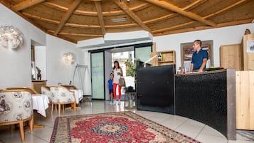 Entrada (vista interior)