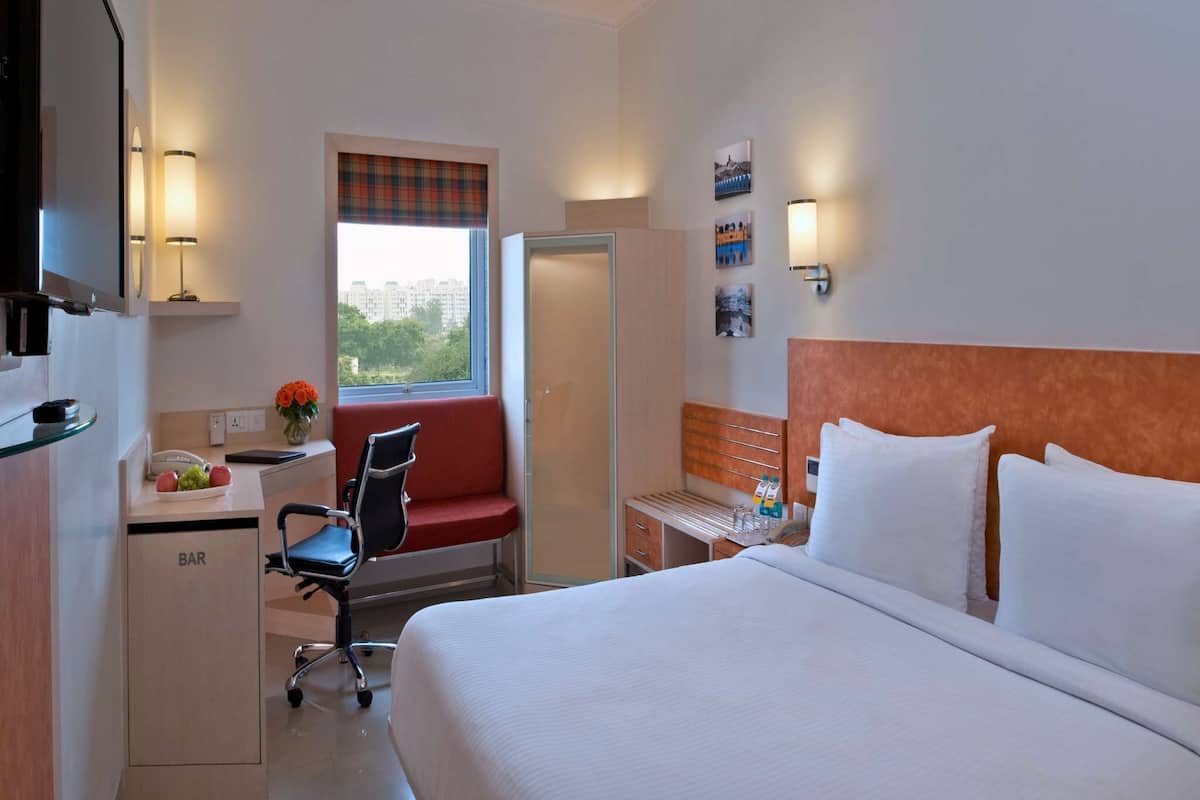 Quarto superior, 1 cama de casal | Roupas de cama premium, frigobar, cofres nos quartos