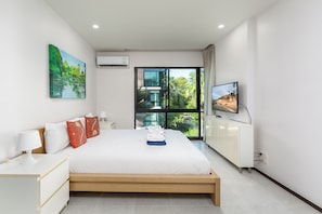 Apartamento Standard | Cofre no quarto, secretária adequada para computadores portáteis