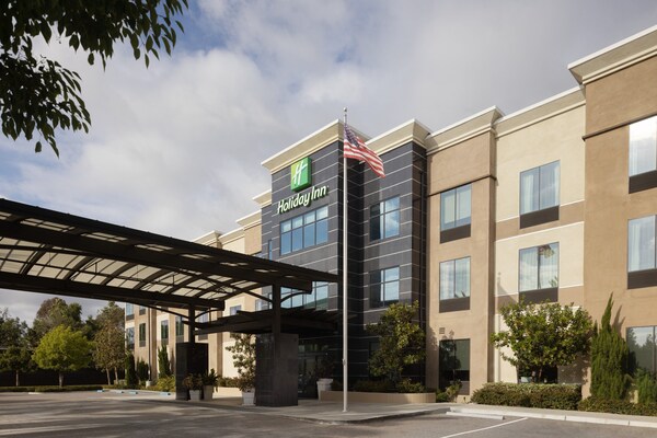 Holiday Inn Carlsbad By Ihg - Encinitas, CA