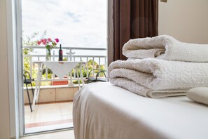 Estúdio | Ferro/tábua de engomar, Wi-fi grátis