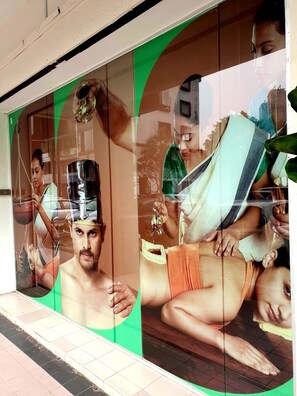 Tratamentos corporais, aromaterapia, massagens tailandesas 