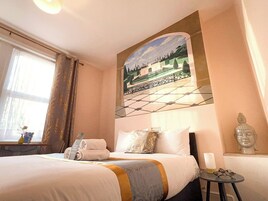 Quarto casal luxo | Frigobar, individualmente decorados, individualmente mobiliados