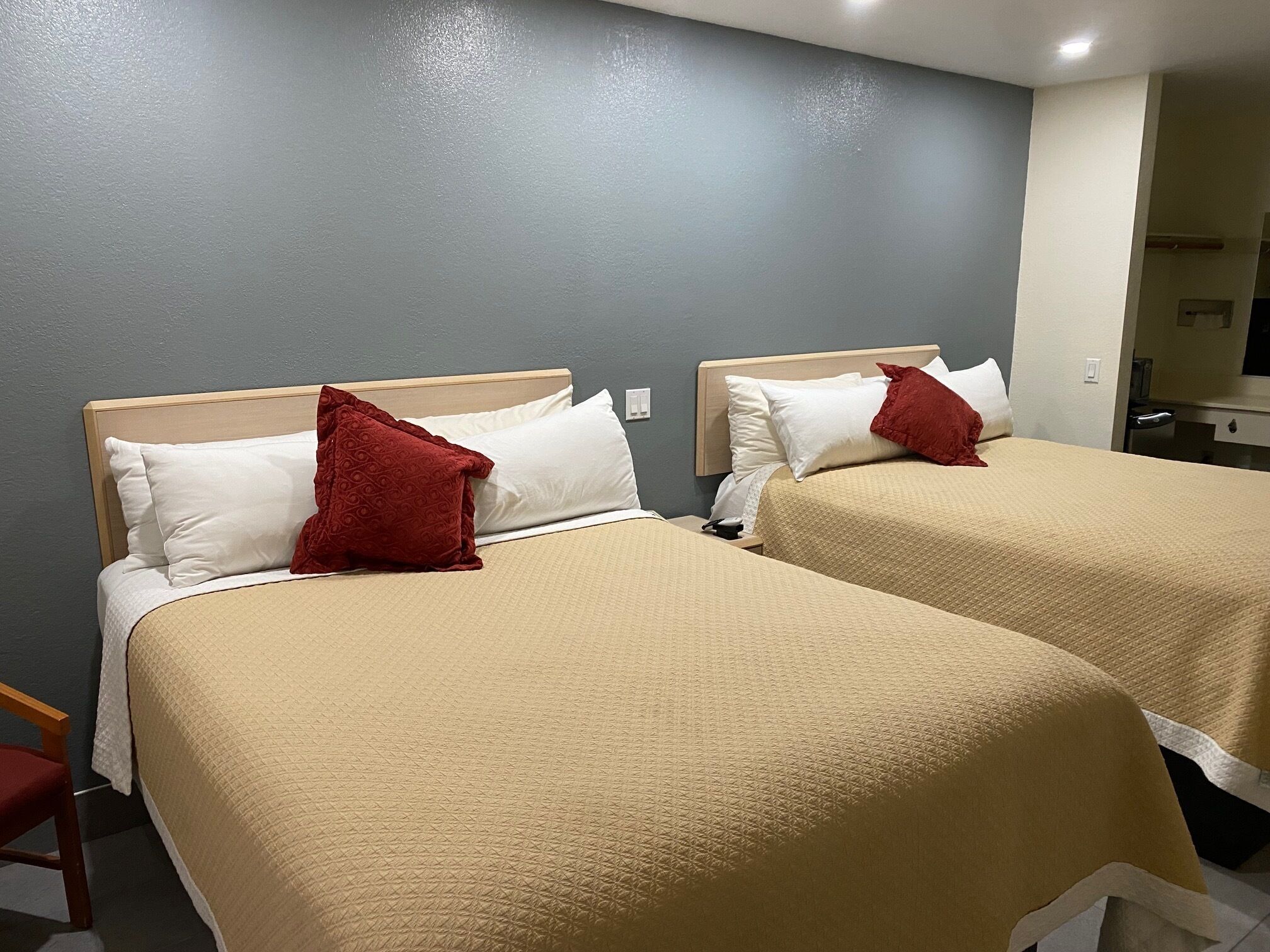 California Inn & Suites Adelanto US 395 in Adelanto: Find Hotel Reviews ...