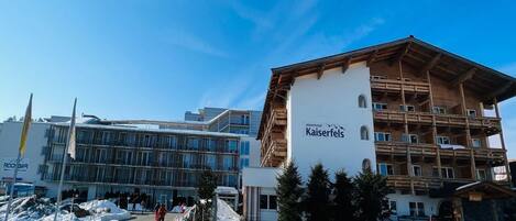 Fachada da propriedade