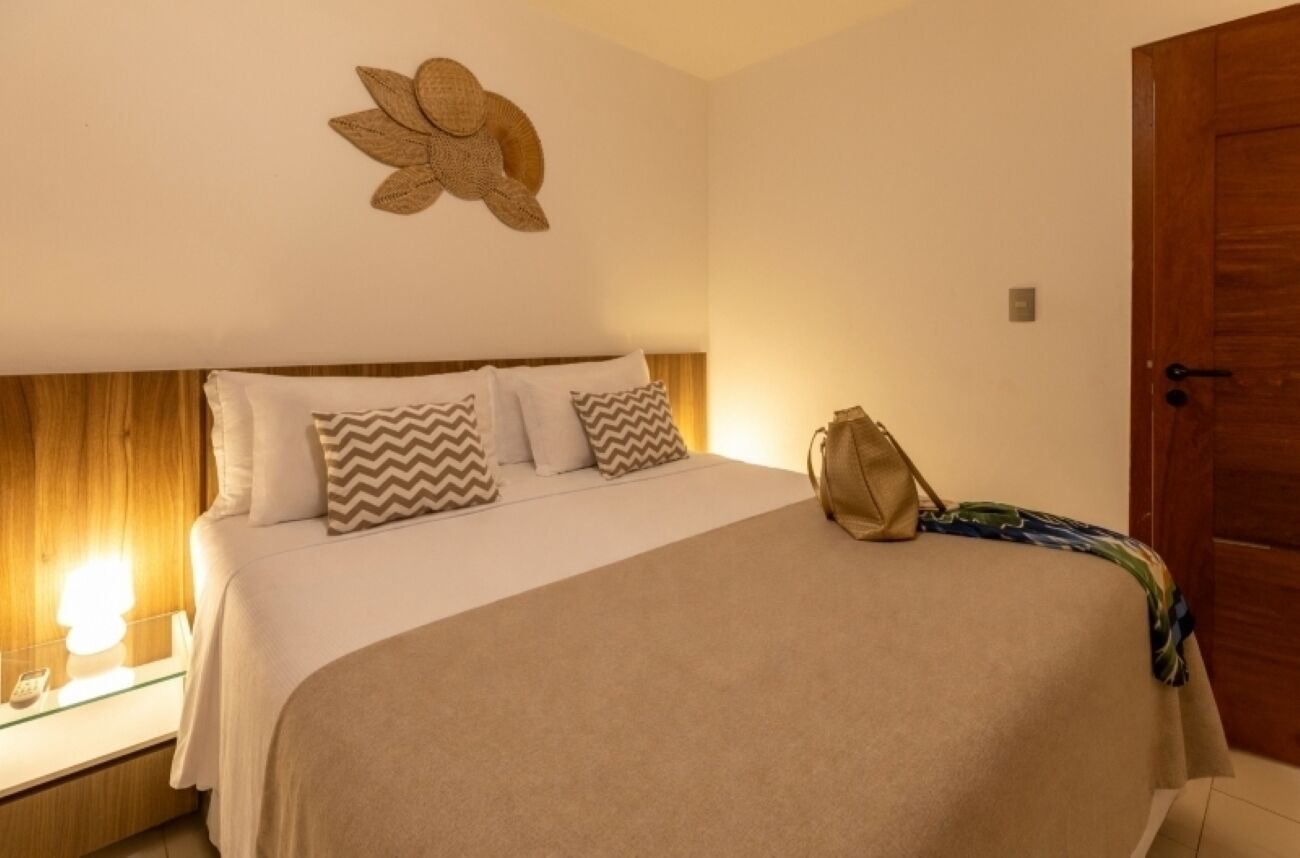 Suite-Estúdio Superior, 1 quarto, terraço, vista para a piscina | Cofre no quarto, secretária 
