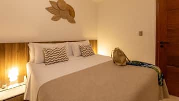 Suite-Estúdio Superior, 1 quarto, terraço, vista para a piscina | Cofre no quarto, secretária