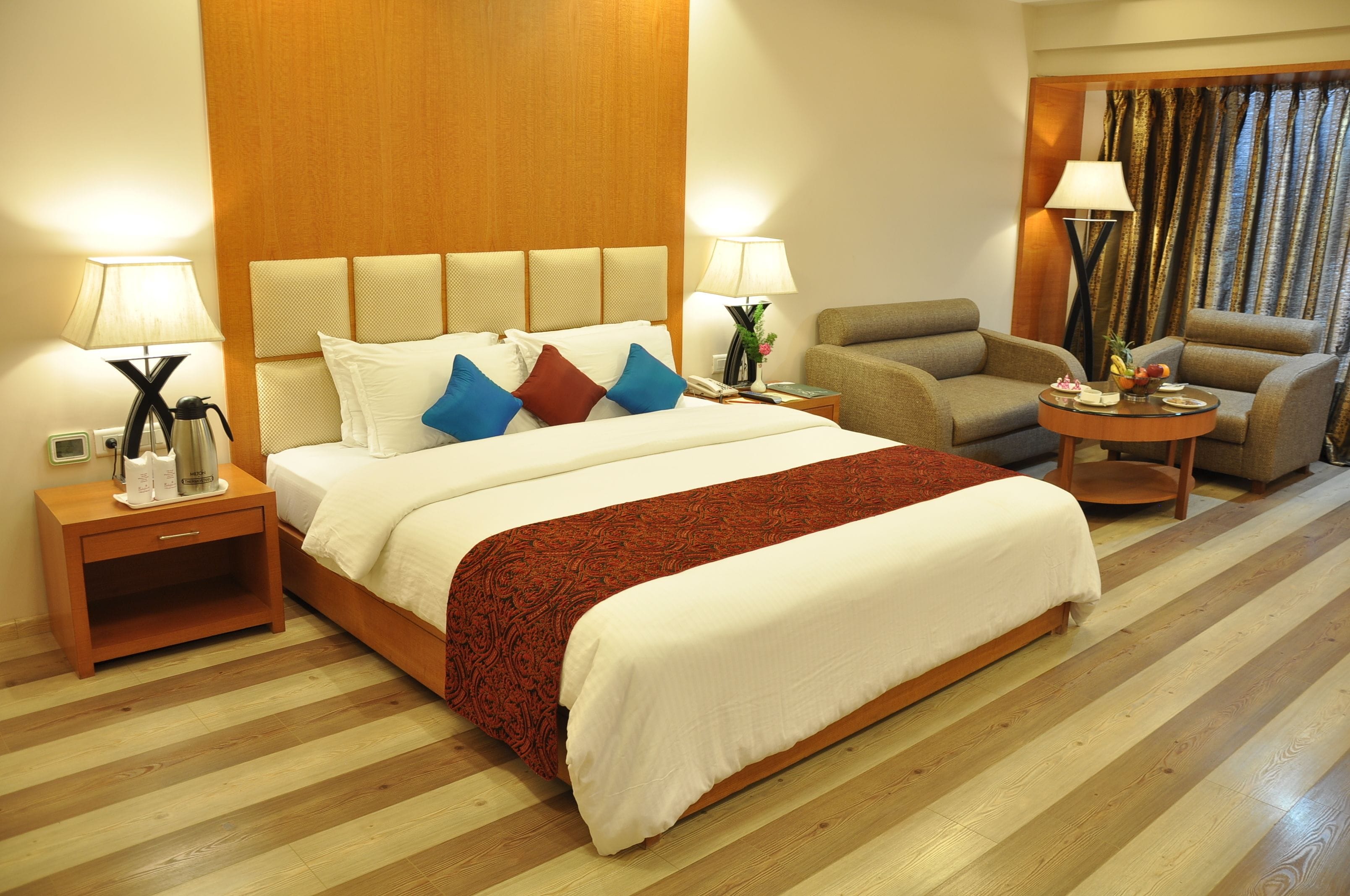 Quarto Deluxe | 6 quartos, roupa de alta qualidade, minibar, cofre no quarto 