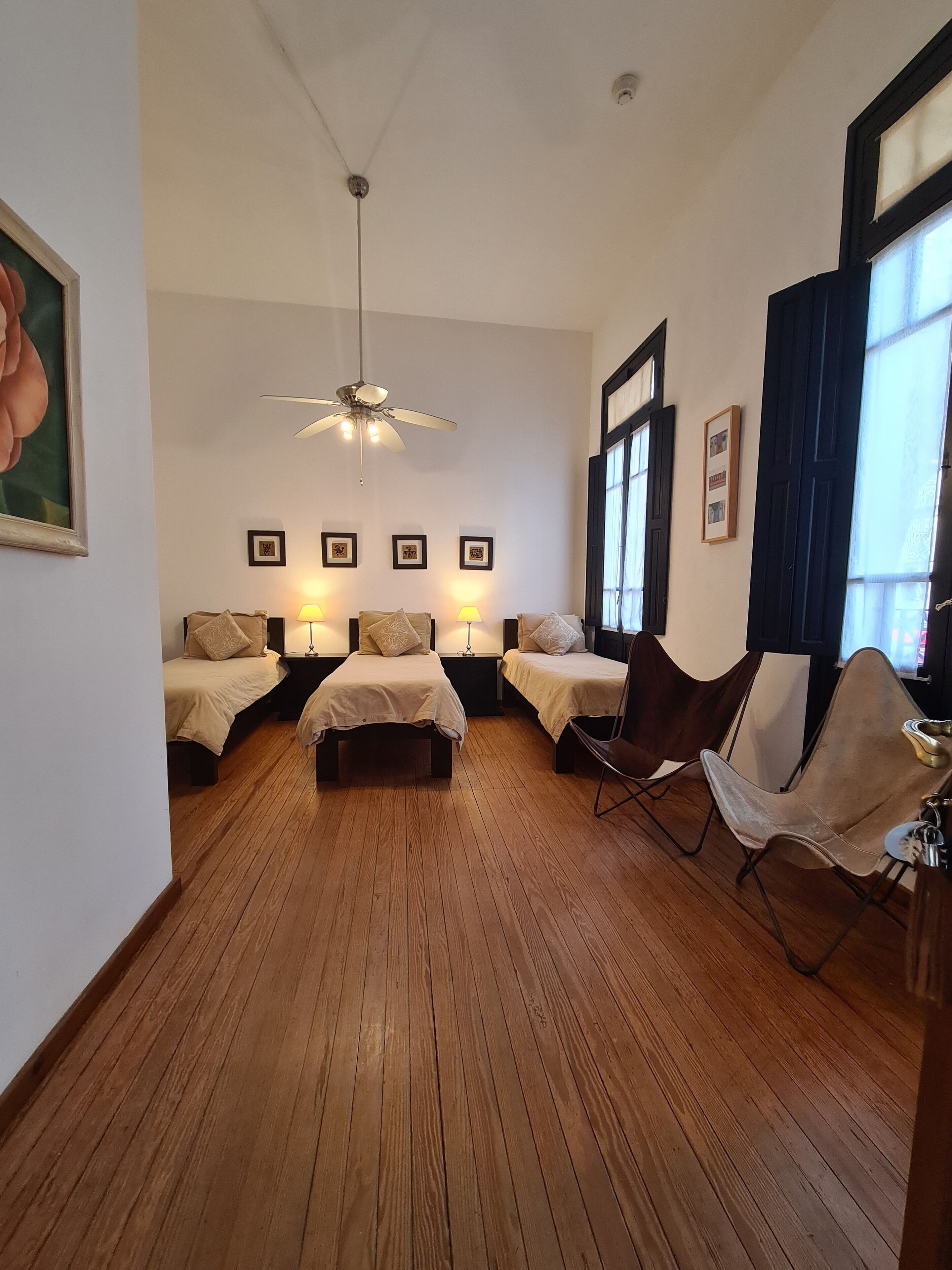 Quarto Triplo Superior | Minibar, cofre no quarto, secretária, quartos insonorizados 