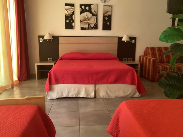 Secretária, secretária adequada para computadores portáteis 